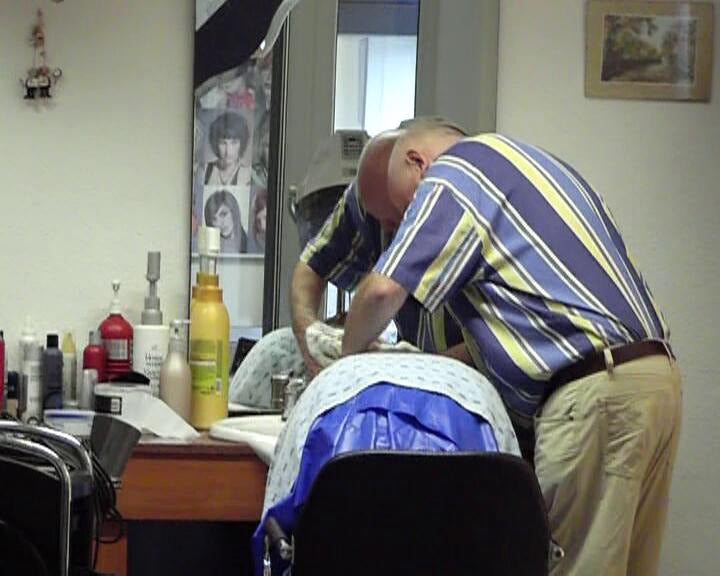 1010 strong forward shampoo hairwash by boss2 – hairmedia.de