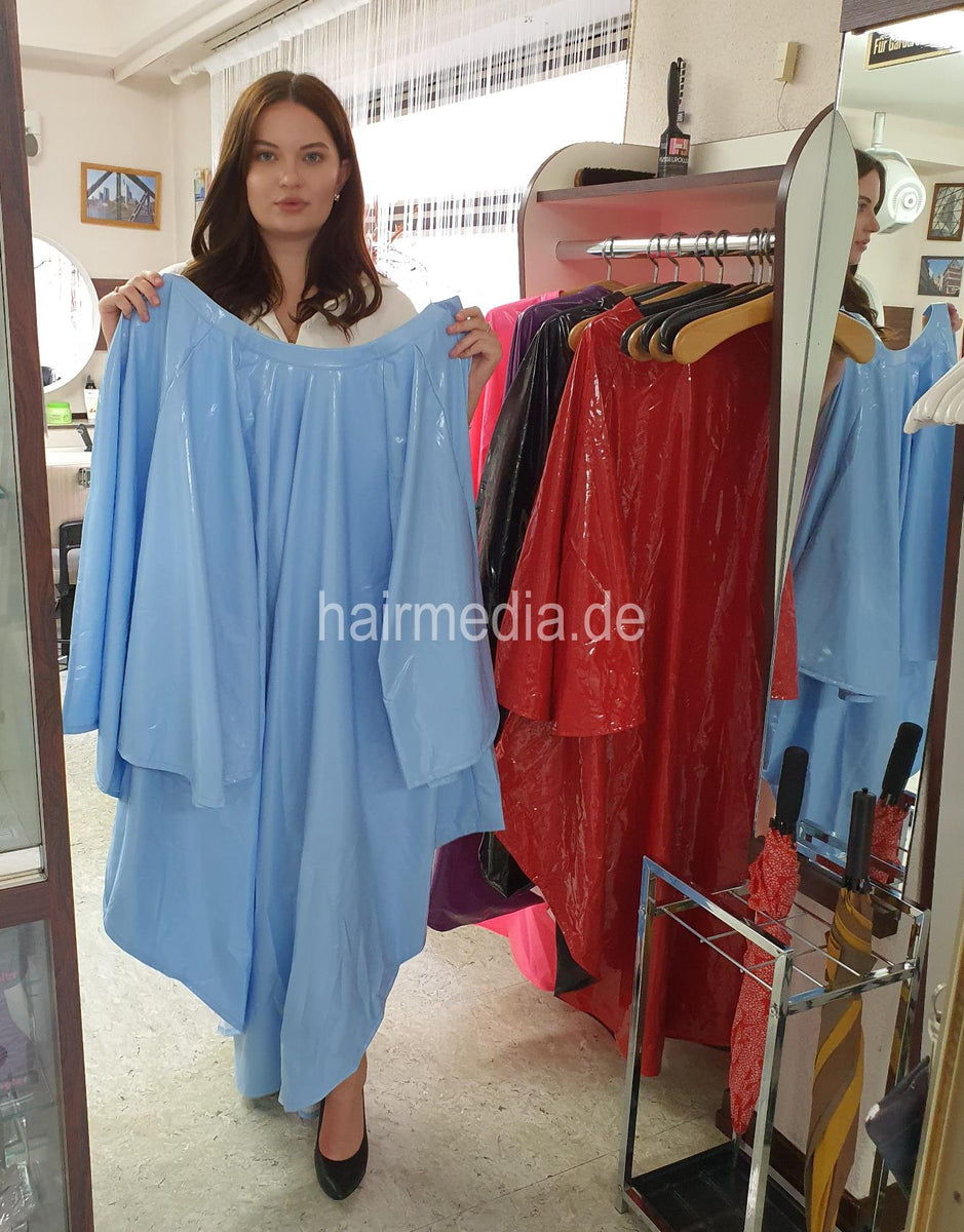 PVC Salon cape very large and heavy baby blue – hairmedia.de